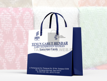 Jenis-jenis Warna Cetak Tas Kertas- Paper Bag Jogja - TAS KERTAS ...